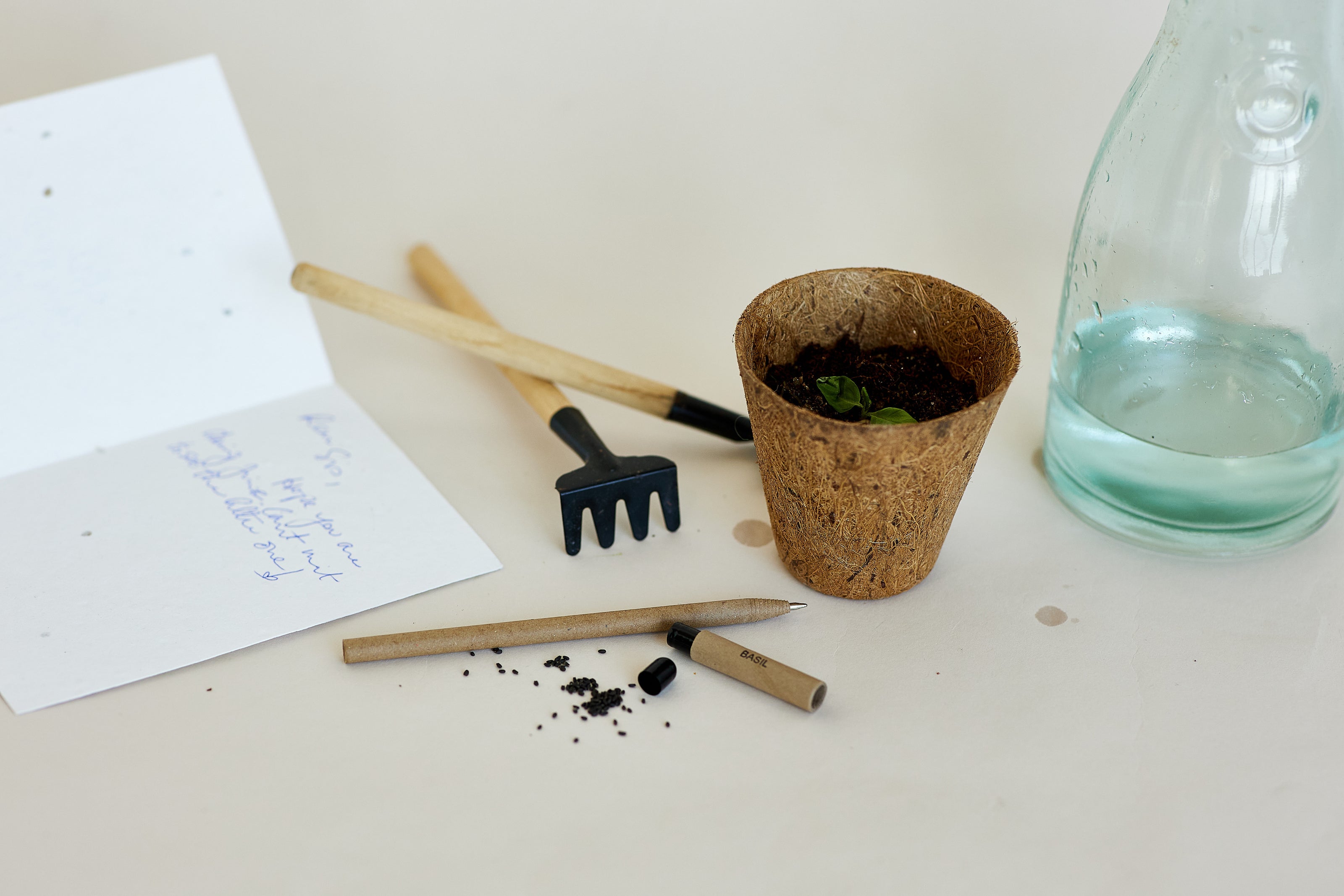 left-handesign® I Plantable & Zero-Waste Stationery I B Corp